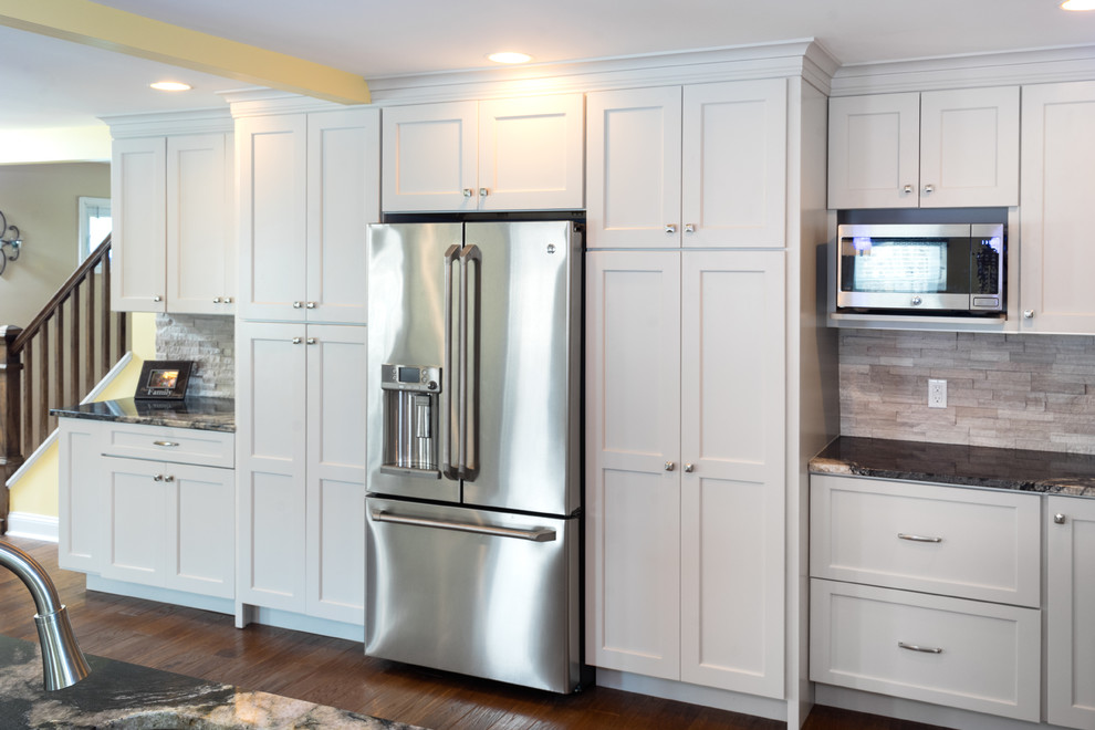 Kitchen Addition Recessed Panel with custom paint color. - Klassisk ...