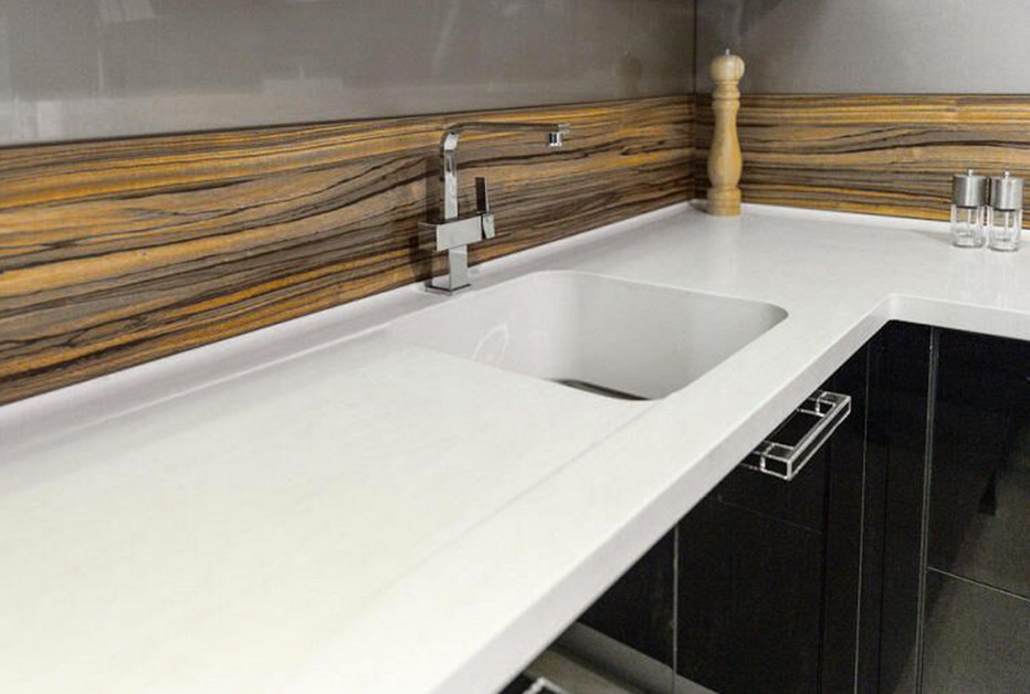 Kitchen Benchtops and Splashbacks - Modern - Kitchen - Sydney - by Corian Australia By CASF | Houzz
