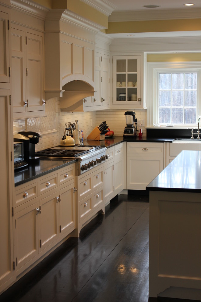 Kitchen Bump Out - Traditional - Kitchen - New York - by Classic ...