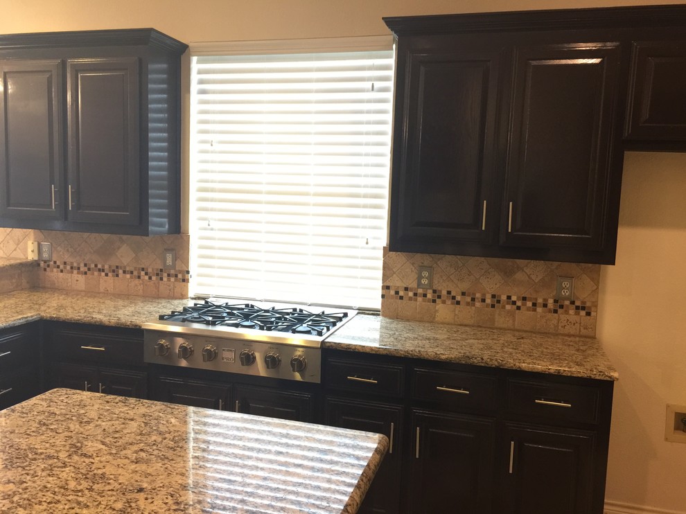 Kitchen Cabinets - Island + L-Shaped Counter - Contemporary - Kitchen ...