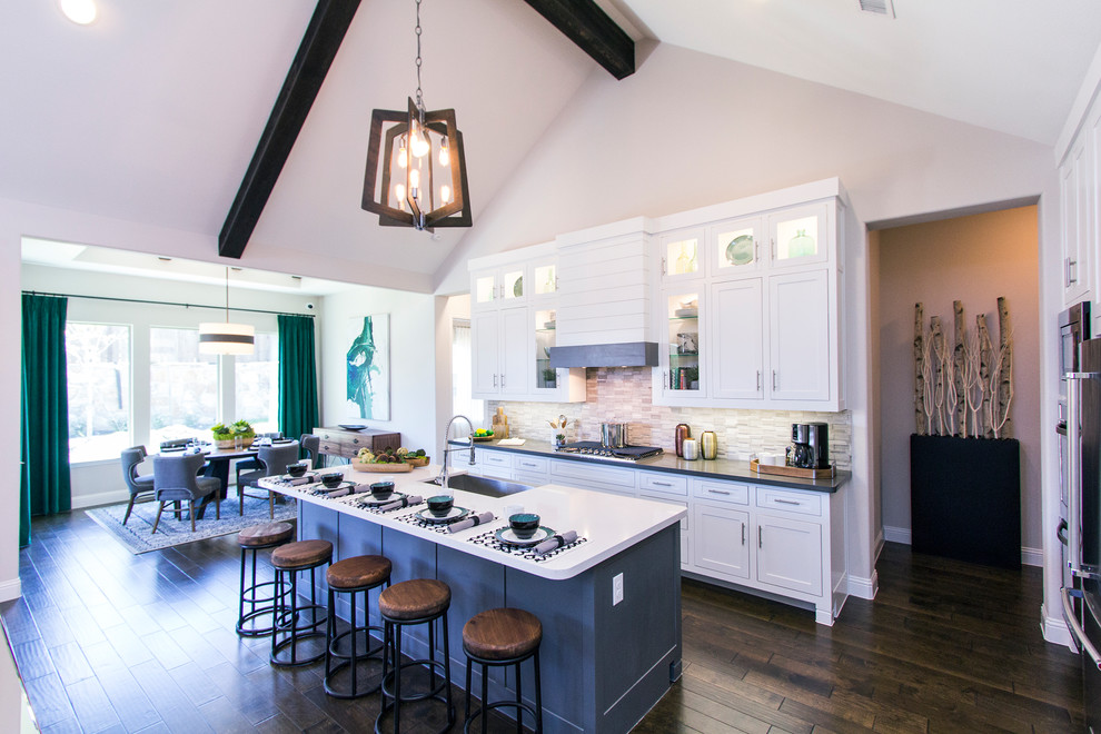 Kitchen Cabinets - Kitchen - Dallas - by Latham Stairs & Cabinets | Houzz