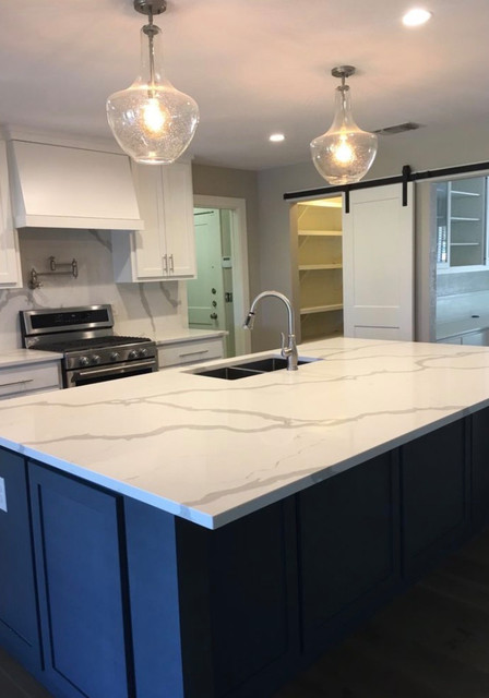 Kitchen - CALACATTA SIENNA ENGINEERED QUARTZ - Contemporary - Kitchen ...