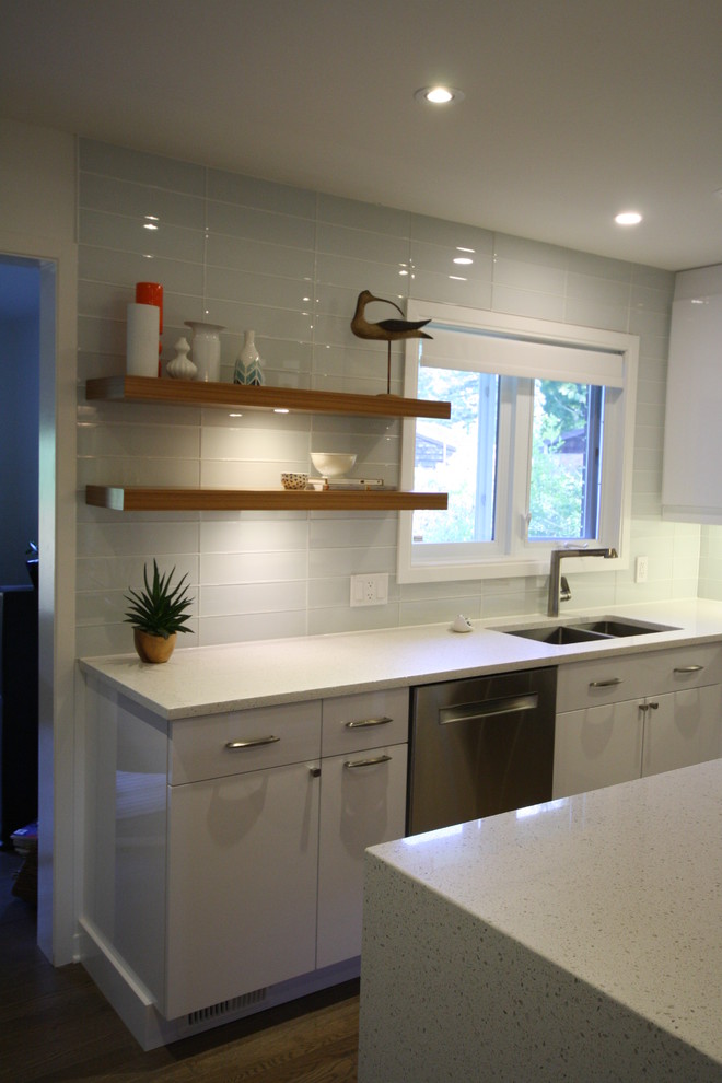 Kitchen Design & Remodel: Chinook, Ottawa - Modern - Kitchen - Ottawa ...