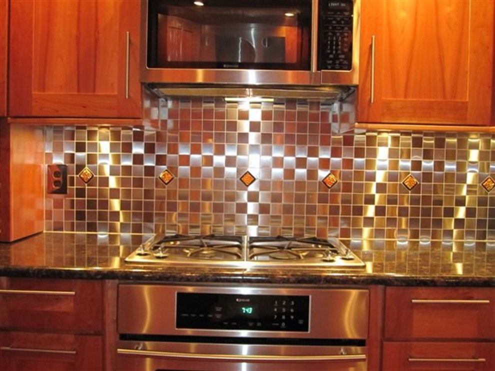 Kitchen Design with Uneek Glass Fusions Glass Accent Tile ...