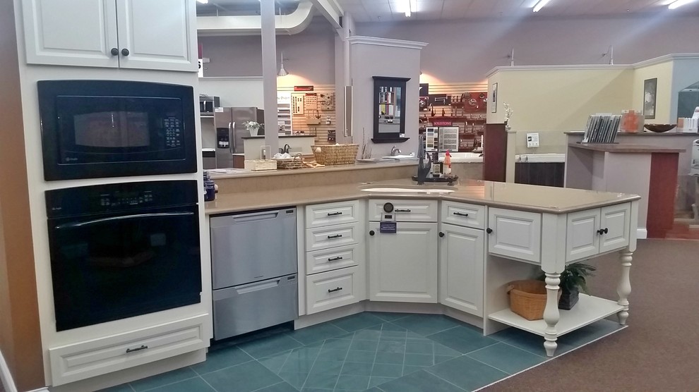 Kitchen Displays - Kitchen - Chicago - by Von Tobel | Houzz