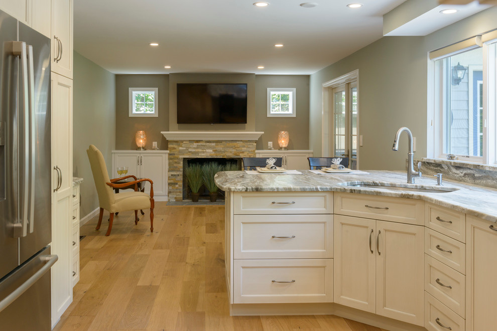 Kitchen in Nashua, NH - Transitional - Kitchen - Boston - by G. M. Roth ...