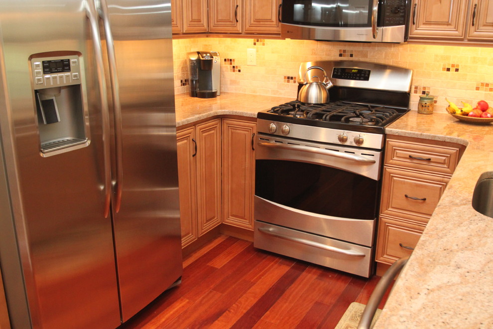 Kitchen in Newtown, Pa - Modern - Kitchen - Philadelphia - by Fine ...