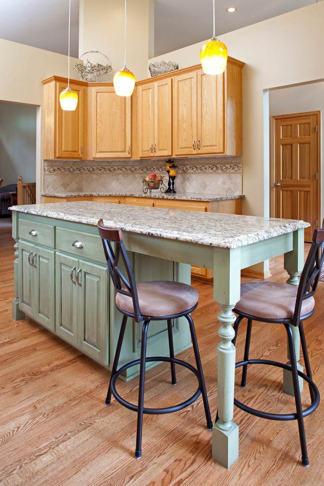 Kitchen island - Traditional - Kitchen - Minneapolis - by Sarah ...