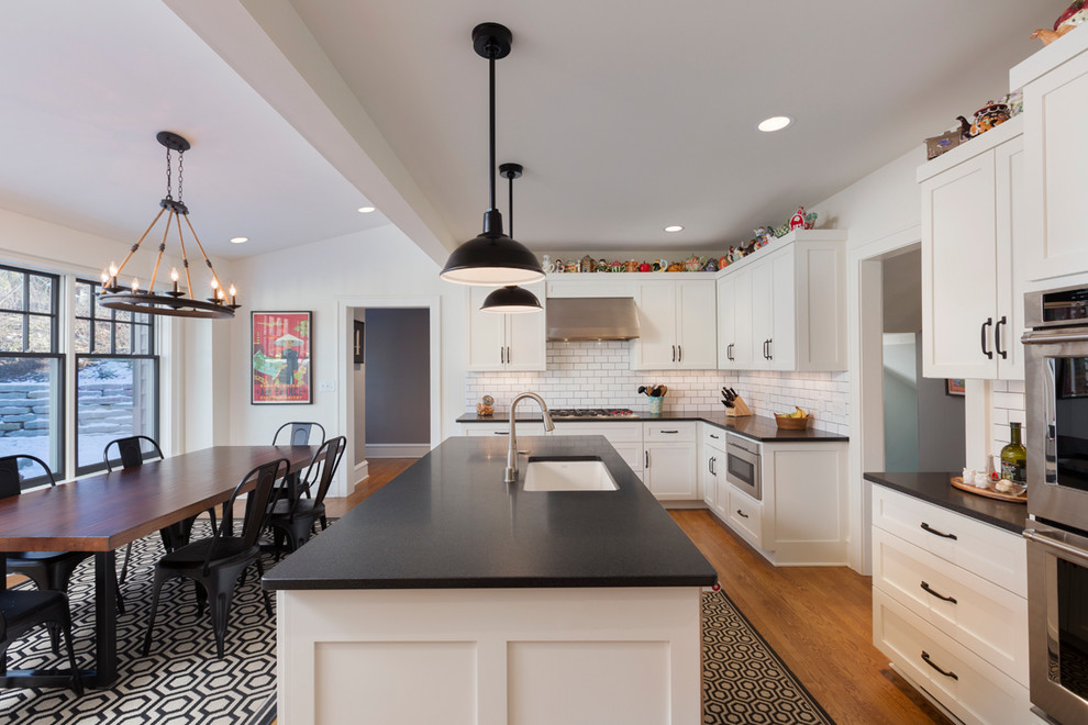Kitchen/Laundry Room/Master Addition - Farmhouse - Kitchen - Milwaukee ...