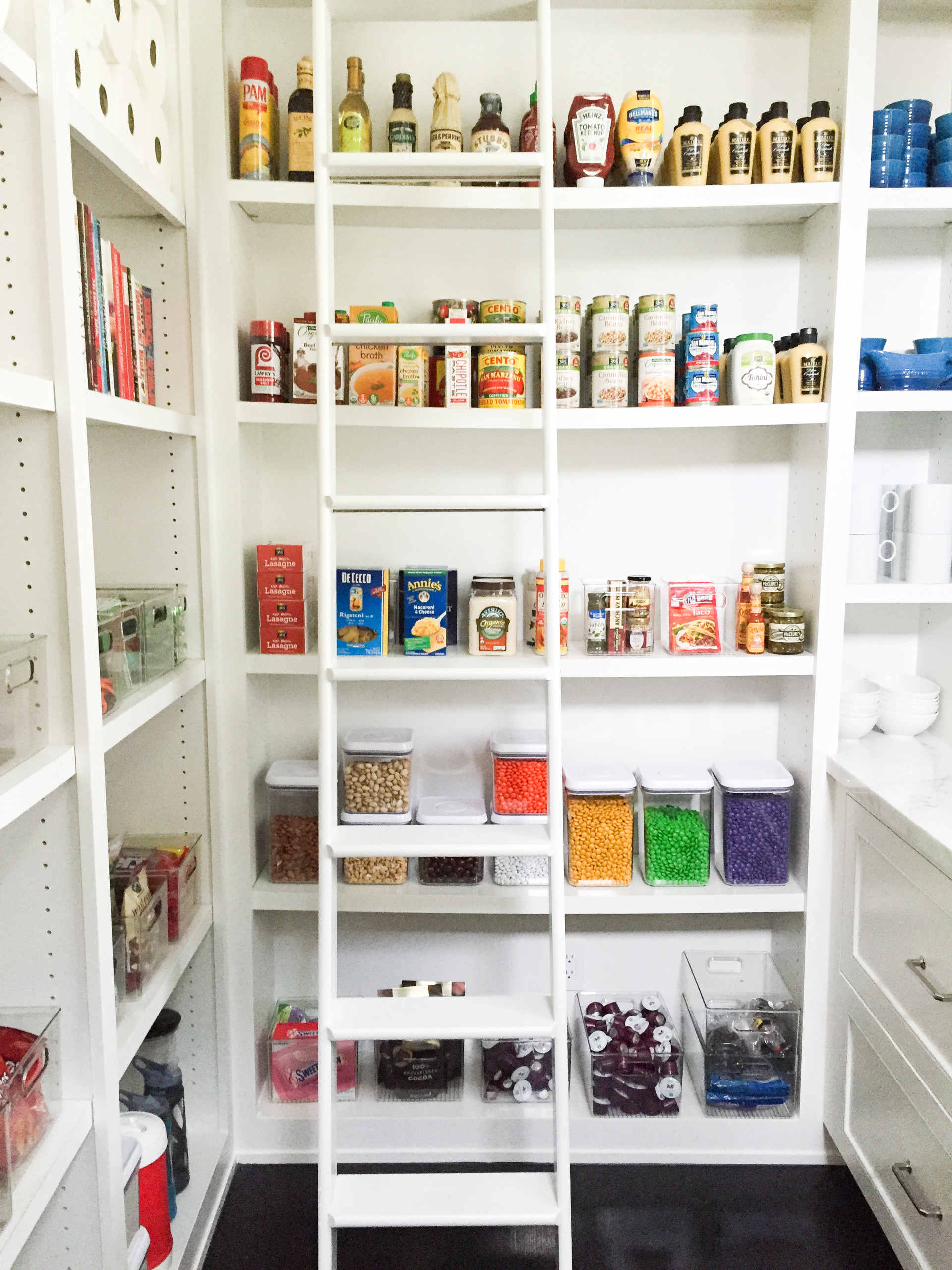 Clever Ideas to Borrow From Super-Organised Pantries