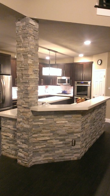KITCHEN - Peninsula Wall and Column - Facade / Stacked Stone ...