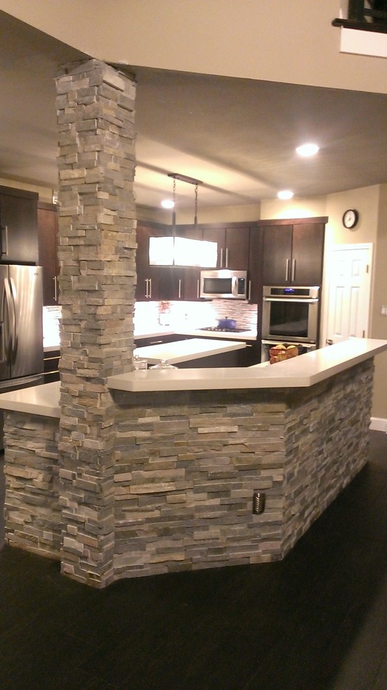 KITCHEN - Peninsula Wall and Column - Facade / Stacked Stone ...
