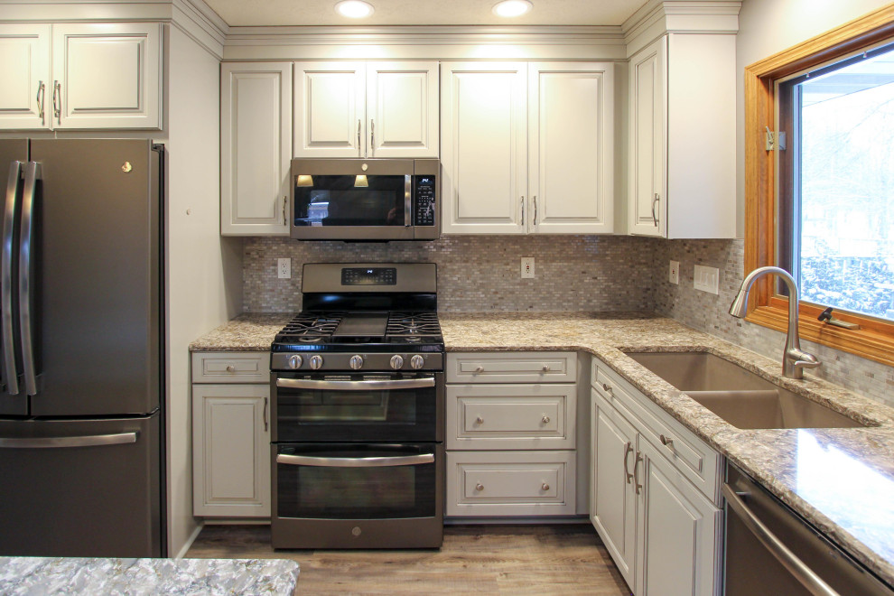 Kitchen Remodel with Painted Ember Glaze Cabinetry by Waypoint Livingspaces - Kitchen ...