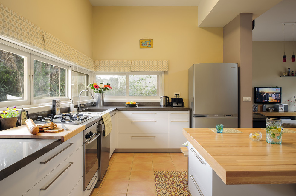 Kitchen Renovation in Bet Yehoshua - Modern - Kitchen - Tel Aviv - by ...