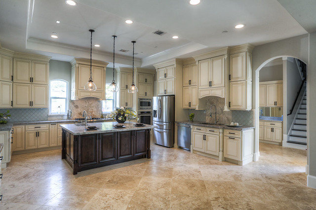 Kitchen Sink Side View - Traditional - Kitchen - Houston - by Stylish ...