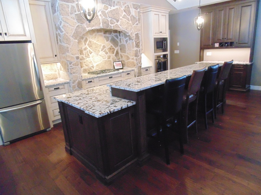 Kitchen - Kitchen - Toronto - by Stonex Granite & Quartz Inc. | Houzz