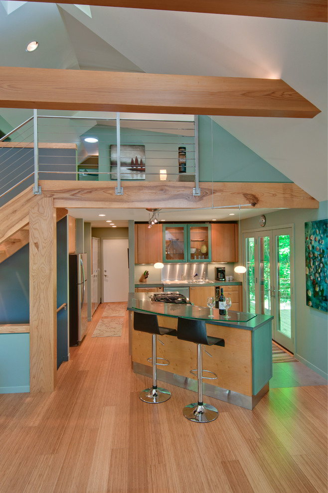 Kitchen w. open floor plan - Kitchen - Grand Rapids - by Custom Design ...