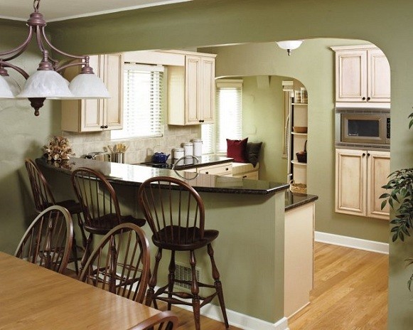 Kitchen with arched opening to dining - Classique - Cuisine - Denver ...