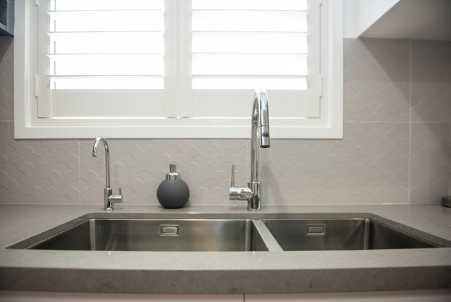 Kitchen with Caesarstone Oyster benchtops - Transitional - Kitchen ...