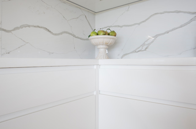 Kitchen with Calacatta Blanco by CTI Kitchens & Designer Joinery ...