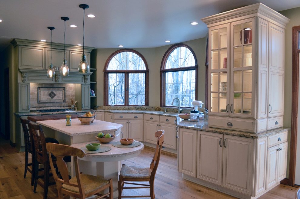 Kitchen with Large Windows - Traditional - Kitchen - by Studio 76 ...