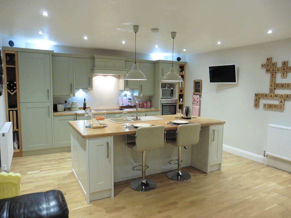 Kitchens - Traditional - Kitchen - Kent - by Rosewood Carpentry and ...