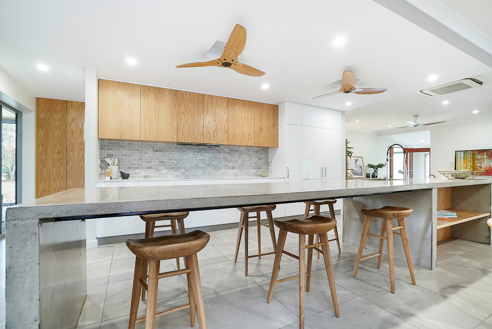Knuckey Lagoon House - Modern - Kitchen - Darwin | Houzz