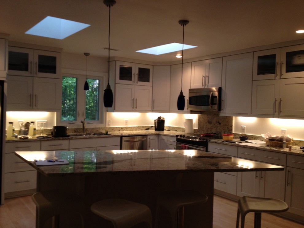 Kraftmaid Durham Maple Dove White - Contemporain - Cuisine - Charlotte ...