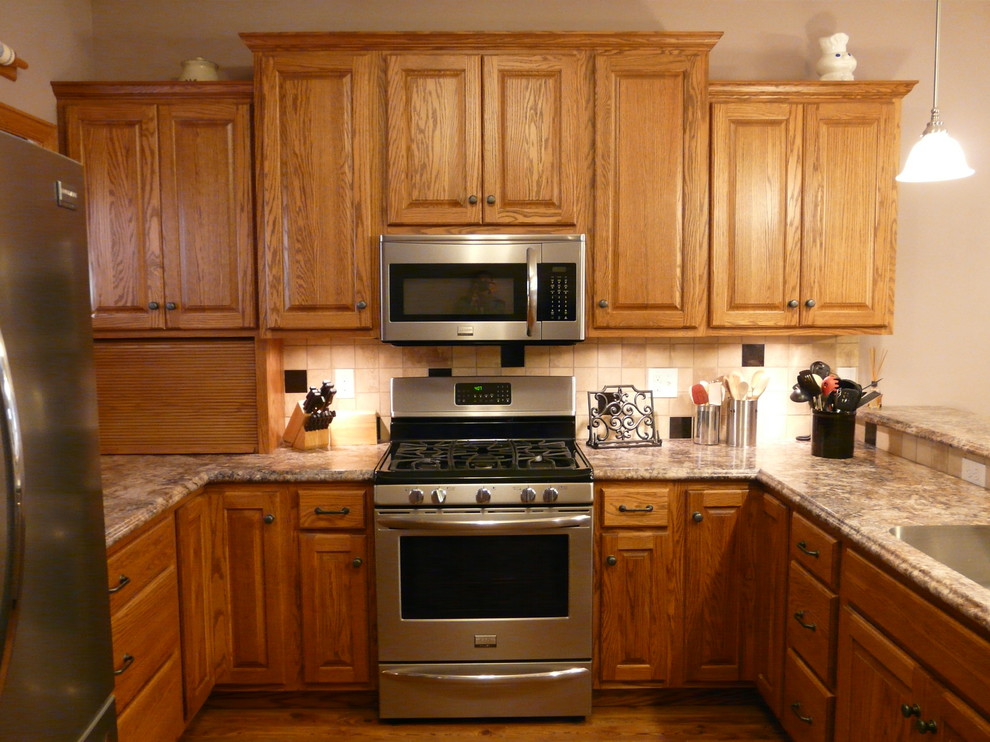 Krueger - Traditional - Kitchen - Cedar Rapids - by K.L. Design | Houzz