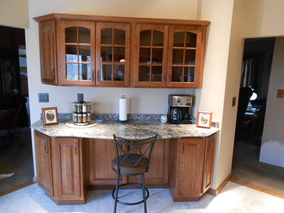 L-Shape Kitchen with Beverage Bar/Desk Combo - Traditional - Kitchen ...