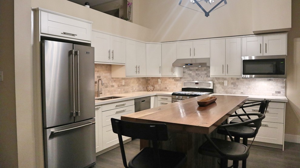 L-shaped 9'x8' IKEA kitchen+custome wooden island 5'. Grimslov off ...