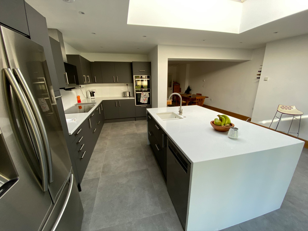 L-shaped wrap around extension in Bexley Village. - Modern - Kitchen ...