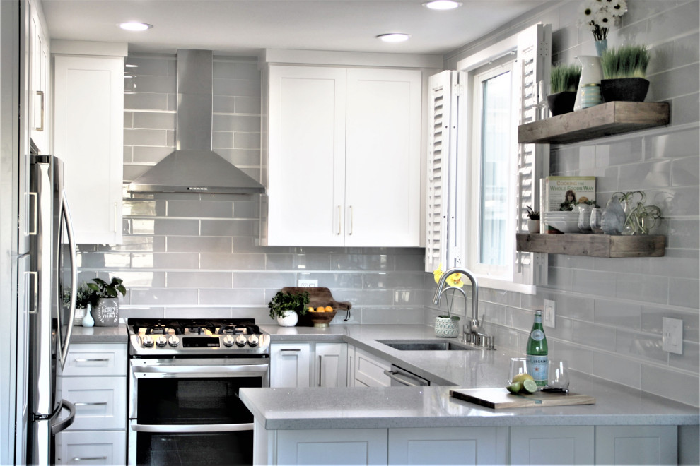 Condo Living - Transitional - Kitchen - Atlanta - by Jemm Interiors | Houzz