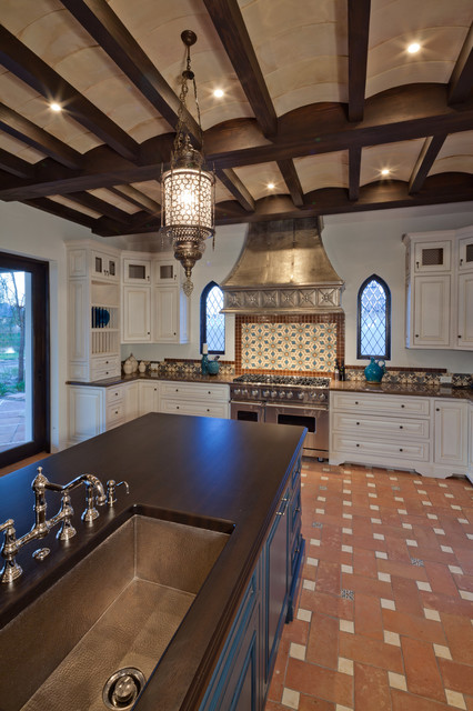 La Quinta, California - Mediterranean - Kitchen - Los Angeles - by ...