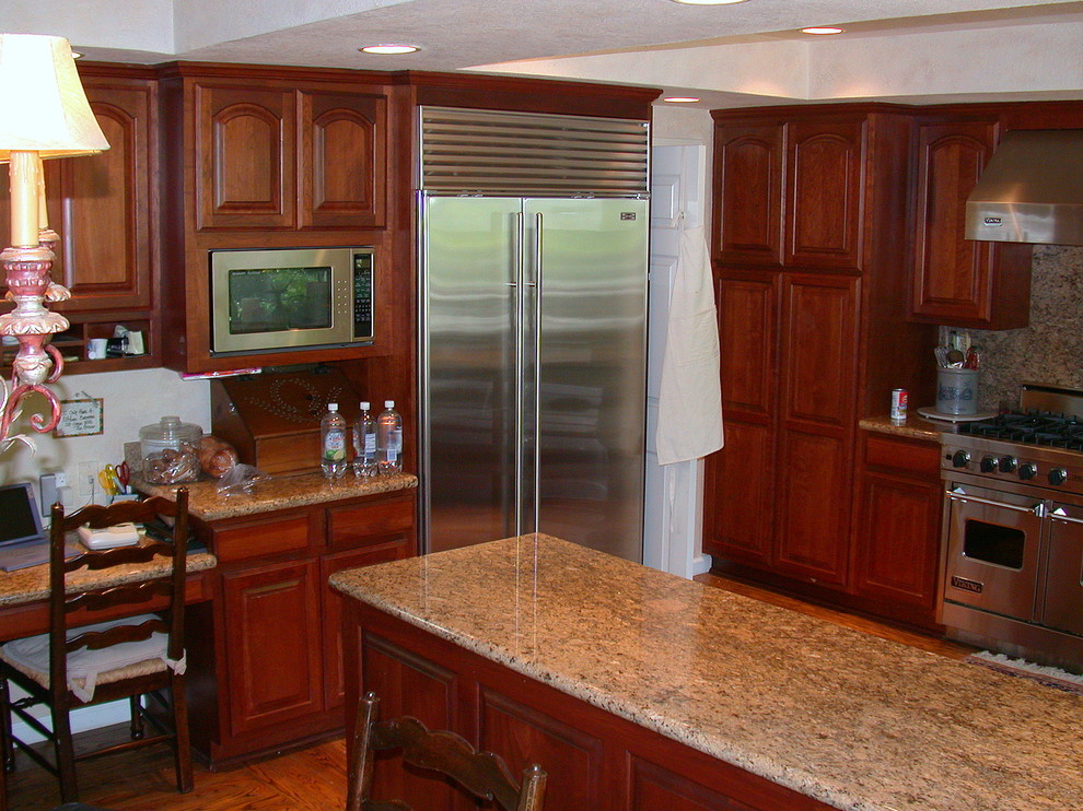 Lafayette Kitchen - Traditional - Kitchen - San Francisco - by Amarant ...