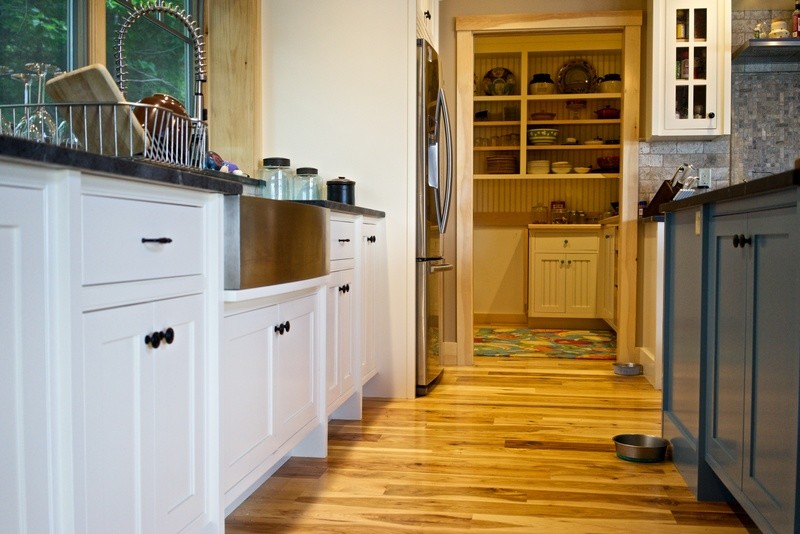 Lake Front Custom Kitchen - Beach Style - Kitchen - Manchester - by ...