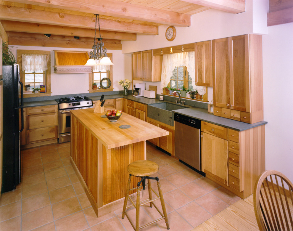 Lake George Saltbox - Traditional - Kitchen - New York - by Habitat ...