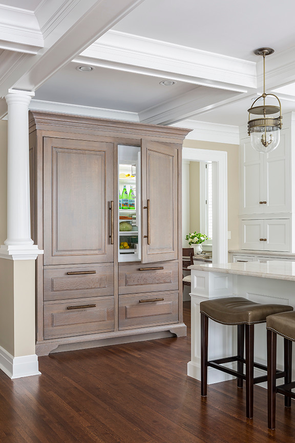 LAKE HARRIET COLONIAL - Traditional - Kitchen - Minneapolis - by Kate ...