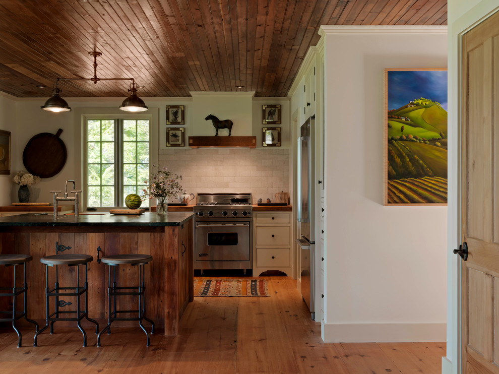 Lake House Kitchen - Rustic - Kitchen - Burlington - by MB architecture ...