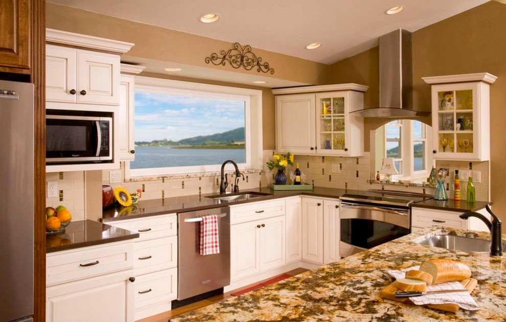 Lake Stevens Kitchen - Traditional - Kitchen - Seattle - by Creative ...