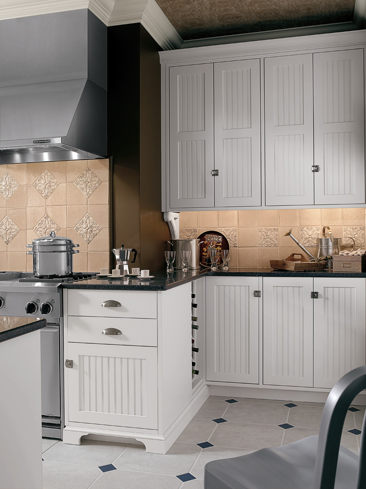 Lakeshore Drive - Traditional - Kitchen - Los Angeles - by Showcase ...