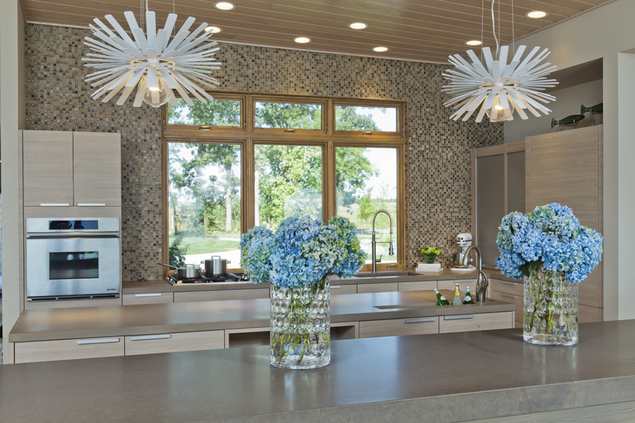 Lakeside Kitchen - Modern - Kitchen - Minneapolis - by Lucy Interior ...