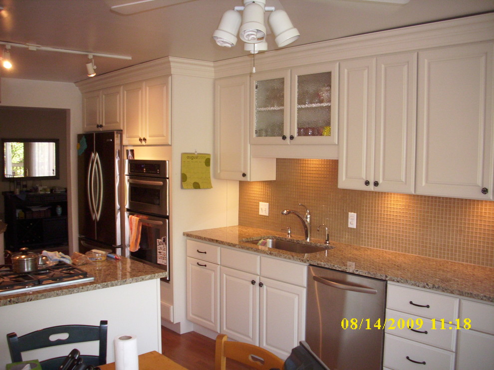 Lakeview Classic White - Kitchen - Chicago - by User | Houzz