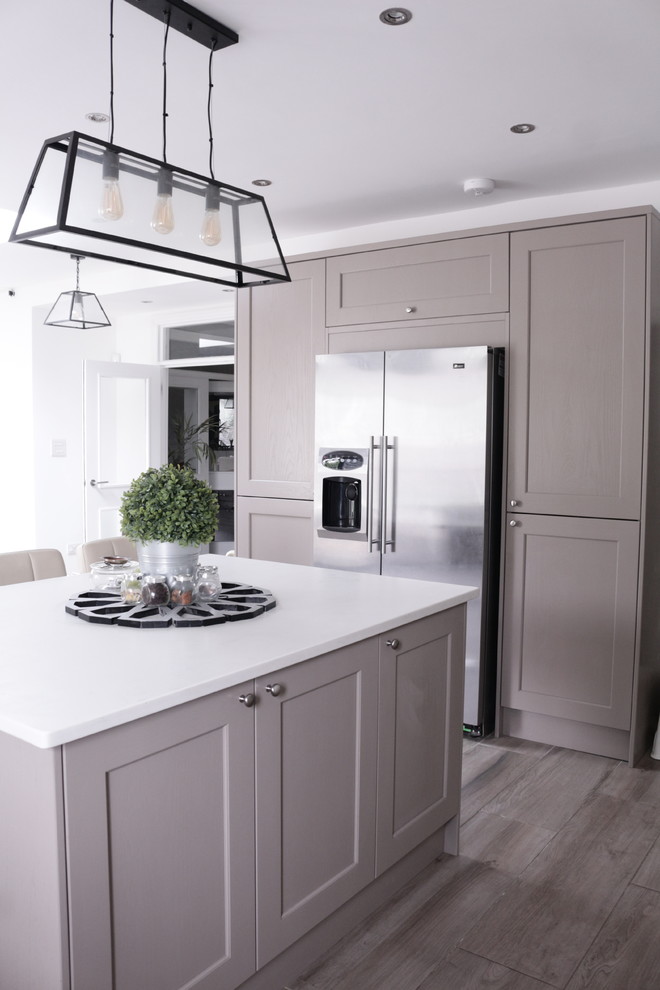 Large Family Kitchen with Island - Contemporary - Kitchen - London - by ...