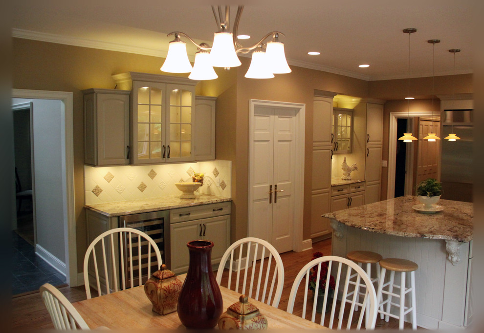 Large Kitchen Design Ideas Cleveland - Traditional - Kitchen ...