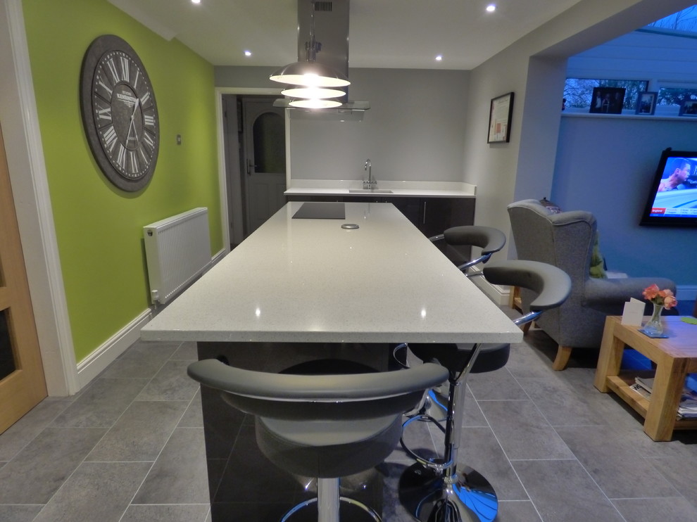 large kitchen extension with high gloss grey doors - Contemporary ...