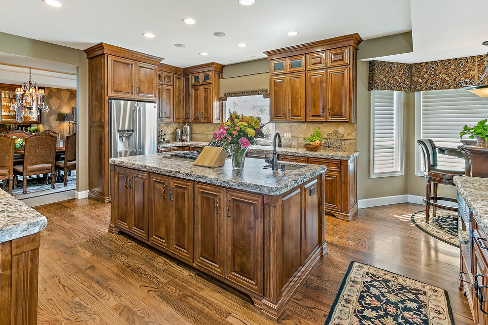 Large Luxury Traditional Inspired Kitchen - Traditional - Kitchen ...