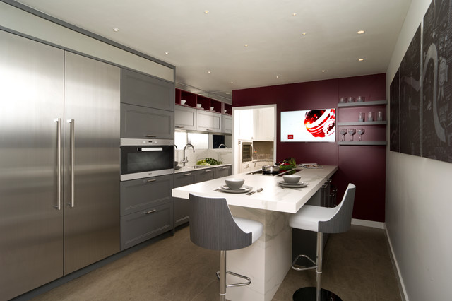 Lava Grey Shaker Style Kitchen - Modern - Kitchen - London - by Urban ...