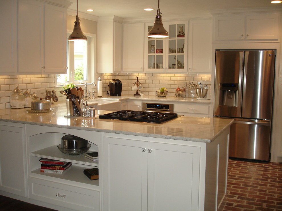 Le Mans - Traditional - Kitchen - Dallas - by Bella Vista Company | Houzz