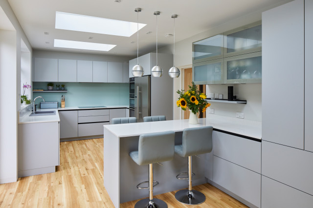 Lee Kitchen - Contemporary - Kitchen - London - by piqu | Houzz IE
